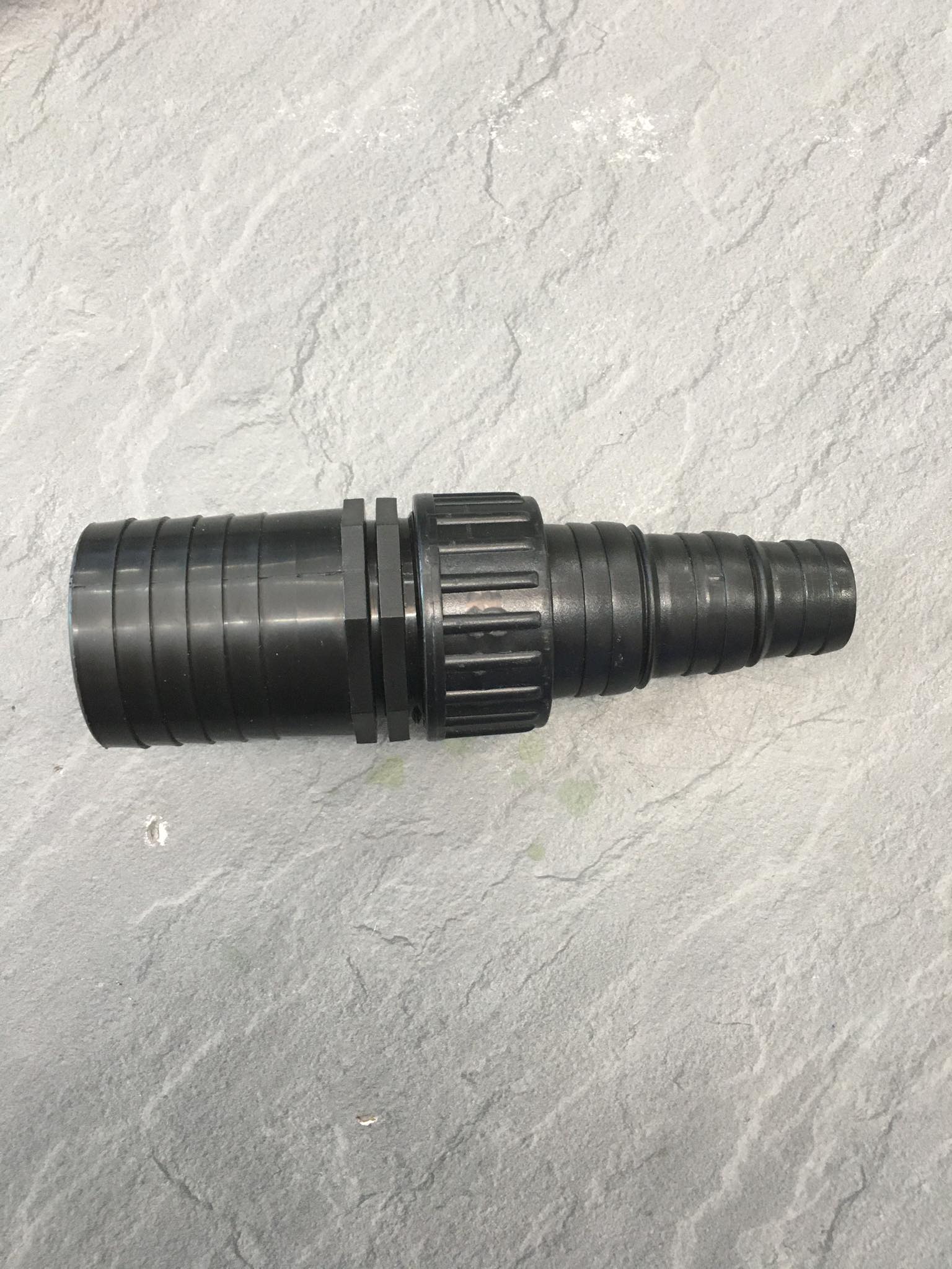 Verbindingskoppeling Slang 50 mm naar 32 mm - Koifarm Webshop
